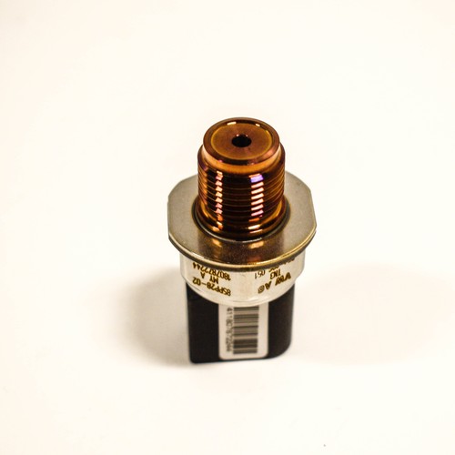 NEW AUDI Q7 4L FUEL RAIL PRESSURE SENSOR 05A906051 2015OEM | eBay