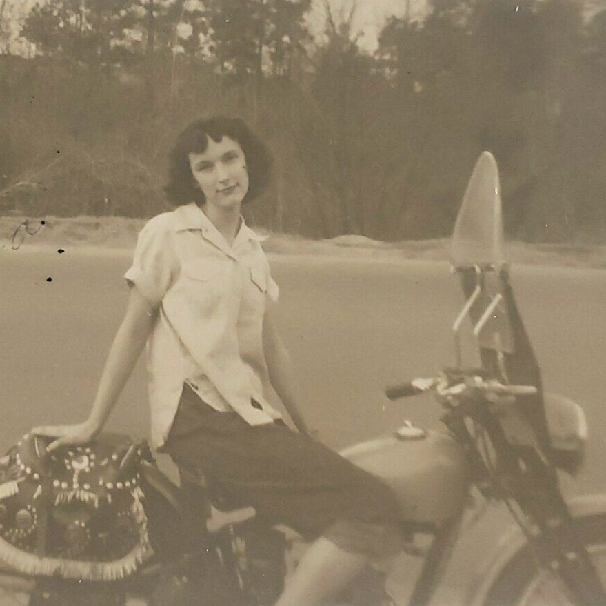 1950s Biker Chick Fashion 1950s Biker Fashion Top