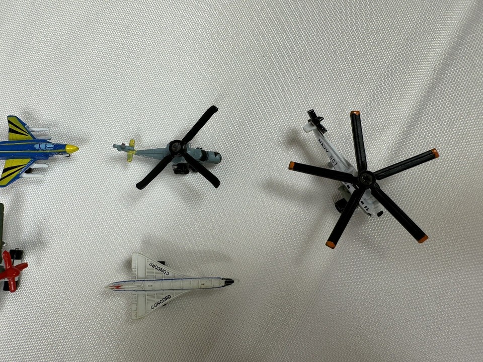 Vintage Galoob Micro Machines Super 44 Yellow Case W 36pcs Aviation ...