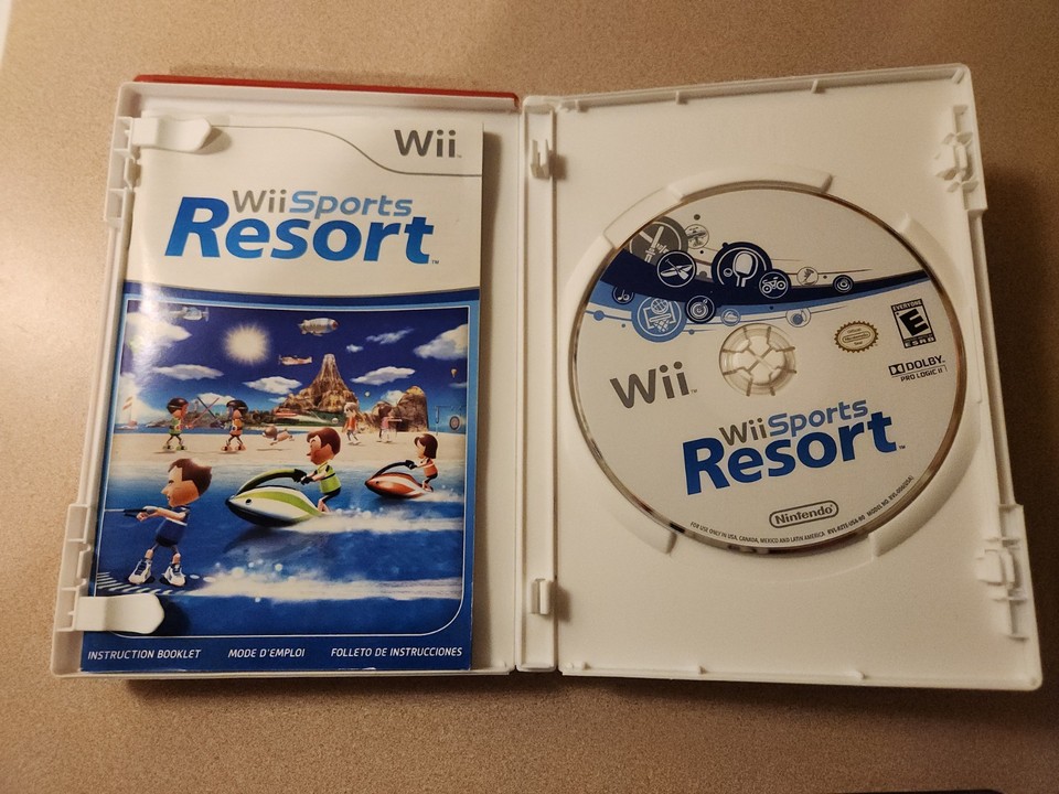 Nintendo Wii 3 Game Lot - Wii Sports Resort, New Super Mario, Super ...