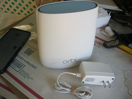 NETGEAR Orbi RBR20 Router Mesh WiFi Tri-band AC2200 with Power Cord ...