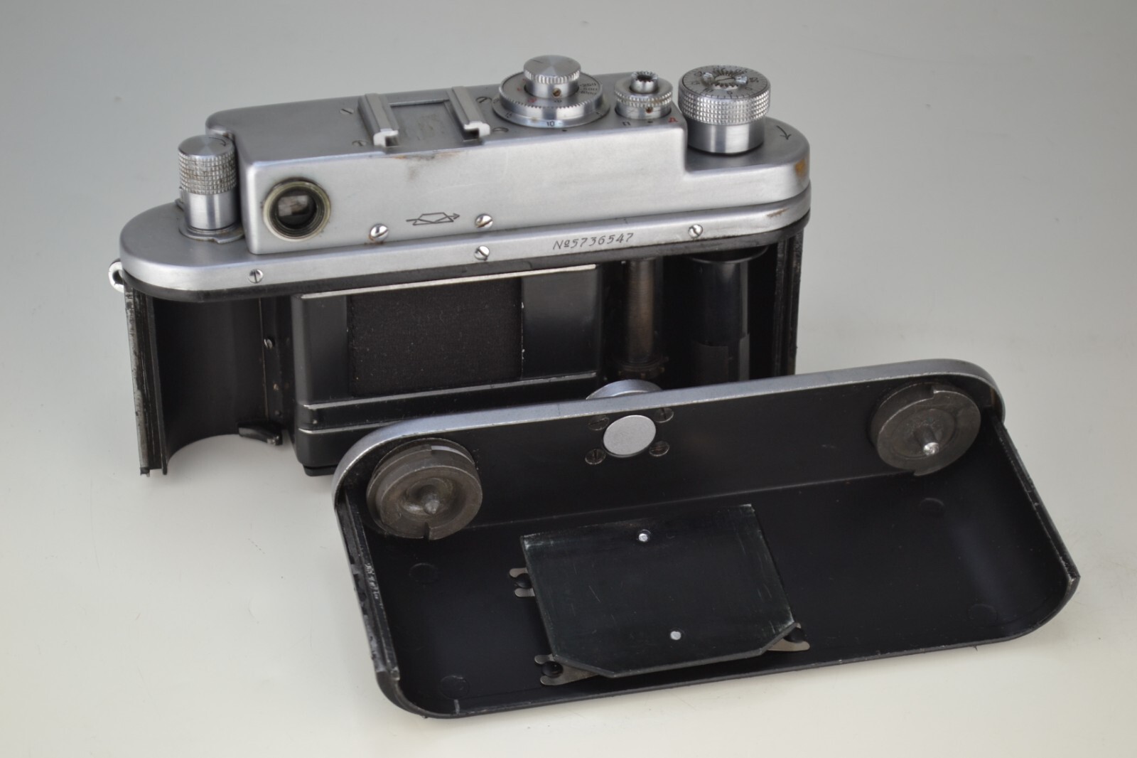 1957 EARLY USSR "ZORKI 4" RANGEFINDER CAMERA + JUPITER-8 LENS, f2/50 ...