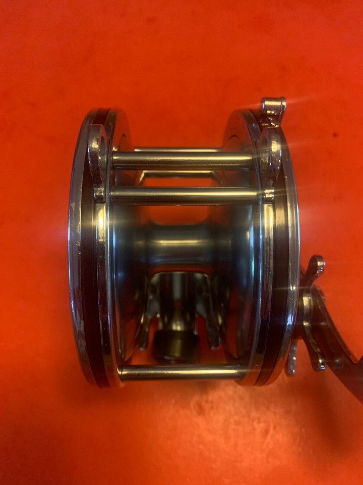 VINTAGE PENN MASTER MARINER 349H FISHING REEL WITH BLUE & WHITE VINTAGE ...