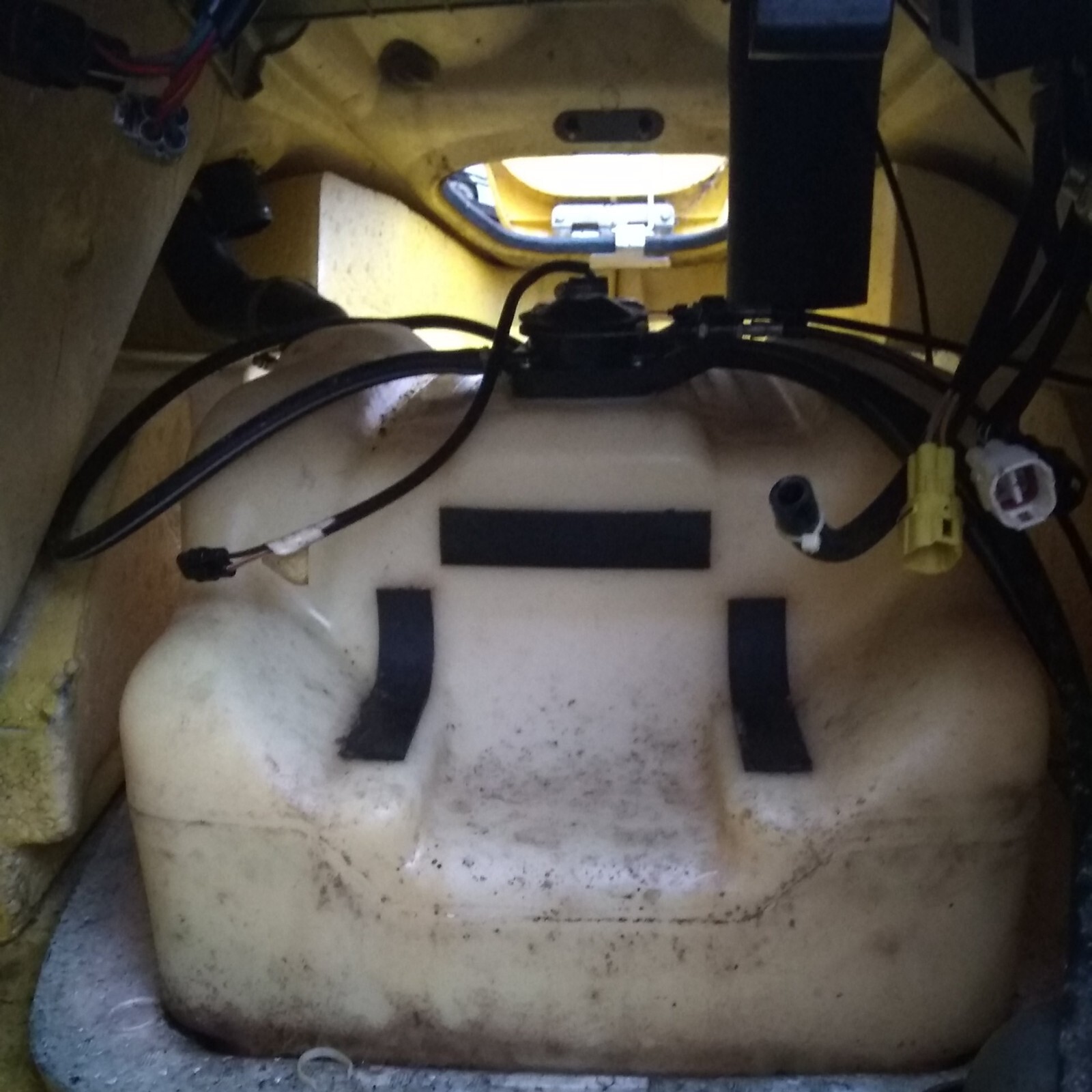 2001 Kawasaki ZXI 1100 Jet Ski Fuel Tank | eBay