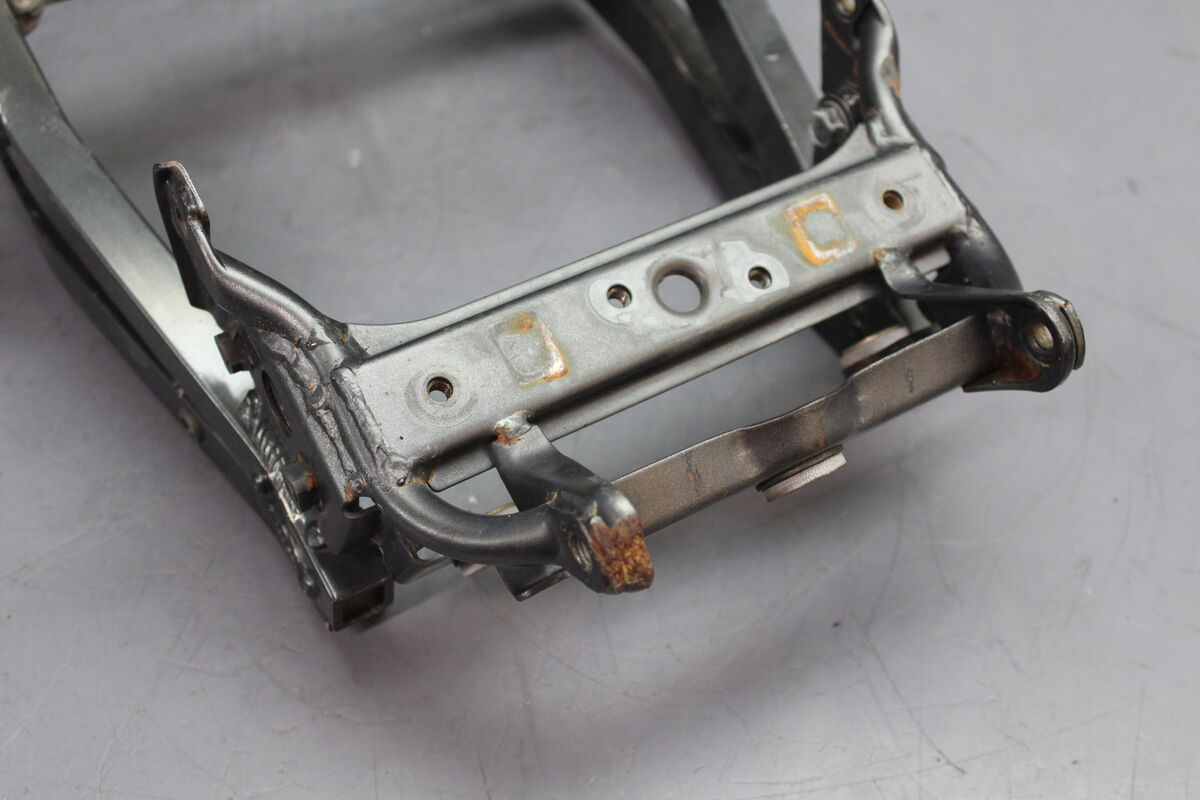99-03 Kawasaki Ninja Zx7r Rear Subframe Back Sub Frame 32160 99-03 Kawasaki Ninja Zx7r Rear Subframe Back Sub Frame 32160