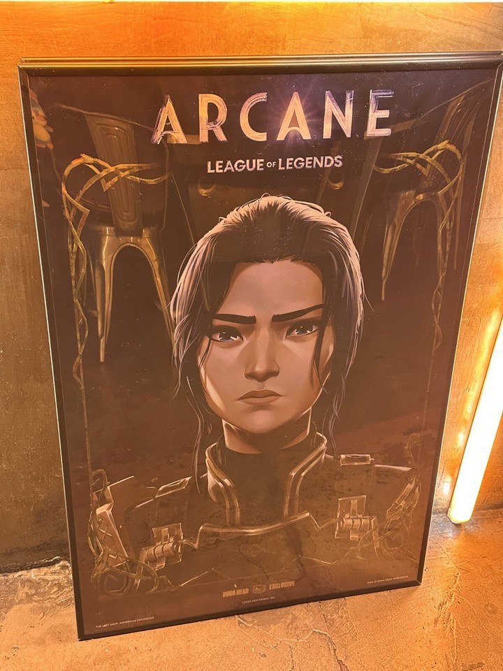 ARCANE Caitlyn Vinyl STICKER Poster Official Riot x Boba Bear Retired ...