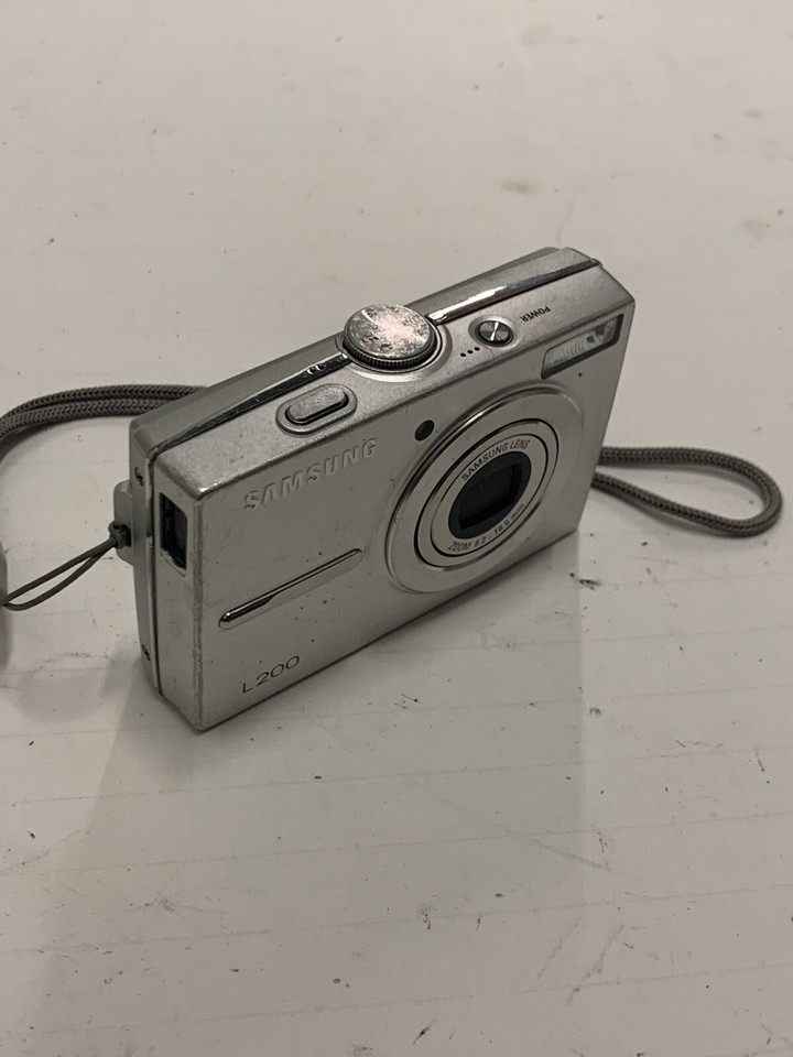 Samsung Digimax L200 10.2 MP Digital Camera - Silver Camera Only Tested ...