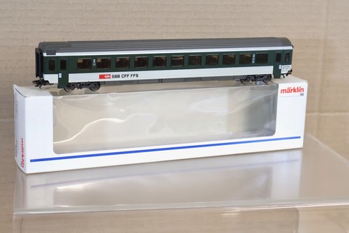 MARKLIN 4216 HAMO SBB CFF 2nd CLASS EXPRESS COACH 138-2 MINT BOXED om ...