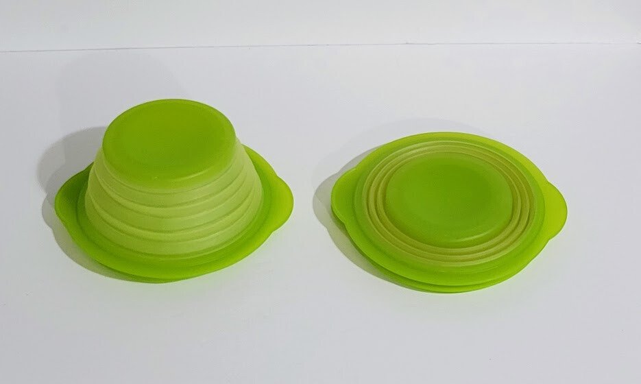 Tupperware 5452A-1 Flat Out Collapsible Bowls -Set of 2 Green - Good ...