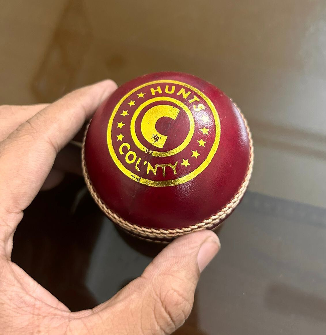 Pack Of 6 - Hunts County Sovereign Crown Cricket Leather Ball (Red) | eBay