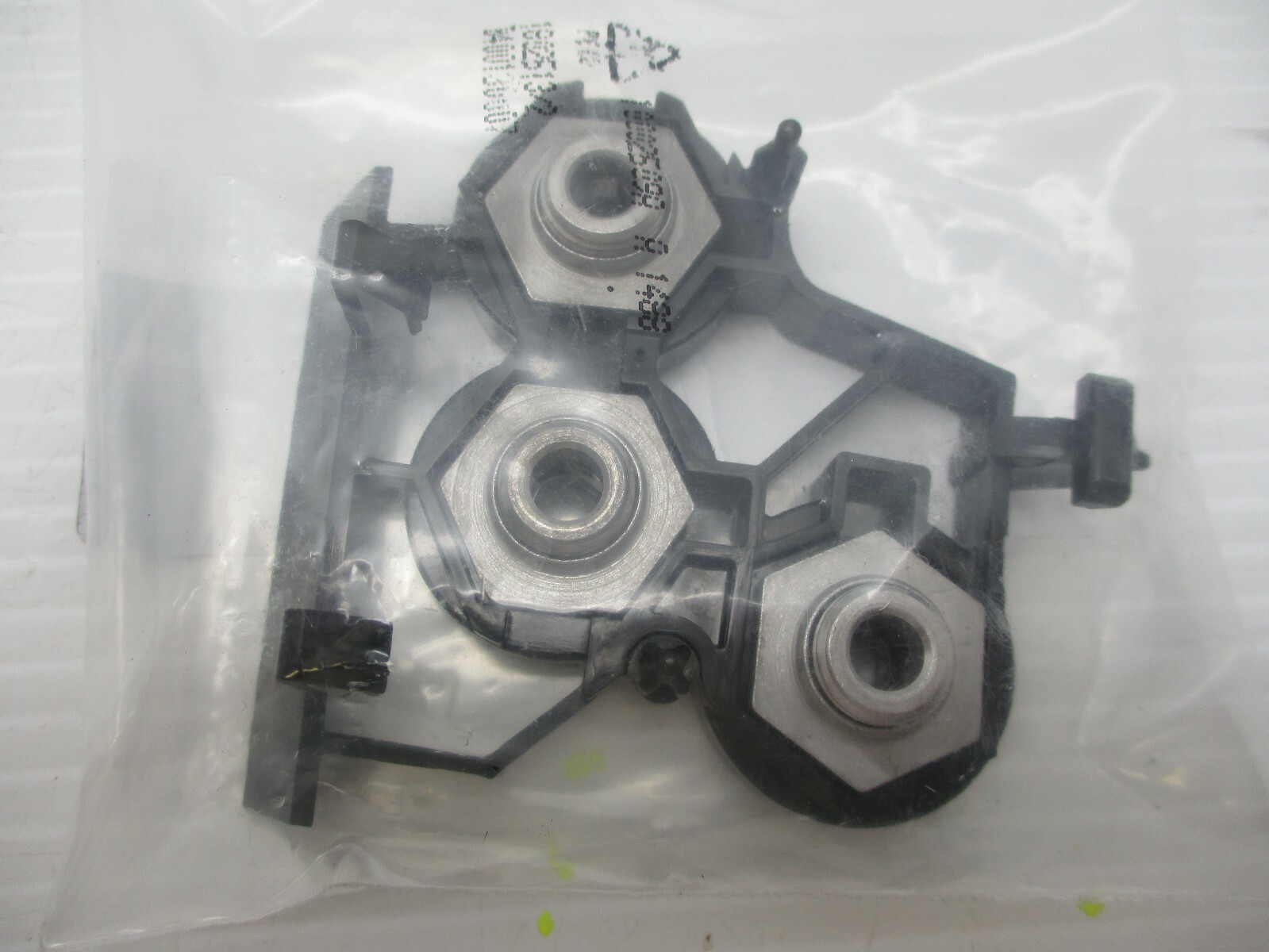 OEM MERCEDES Glc300 Right Radiator Support Mounting Plate Bracket for ...