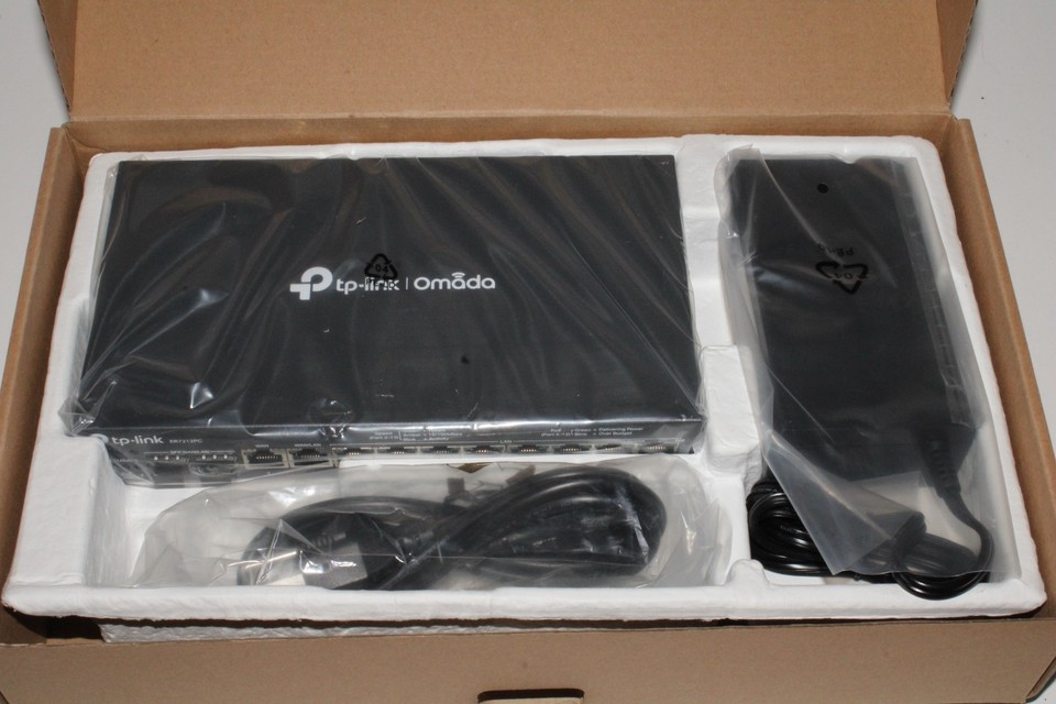 ER7212PC, *New Open Box* TP-LINK OMADA VPN Router, POE switch and ...