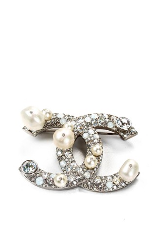 Chanel Womens Silver Tone Imitation Pearl + Rhinestone Encrusted Logo ...