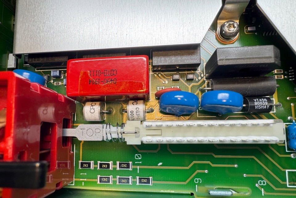 HP / Agilent 34401A Front/Rear Terminals Push Rod. 34401-43702. 3D ...