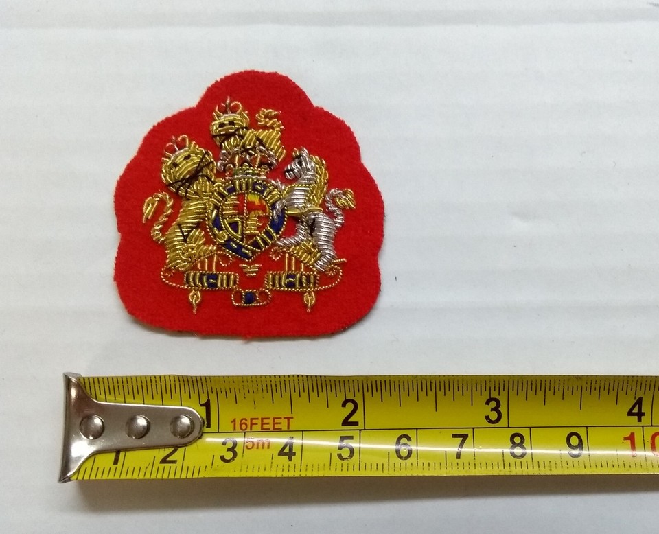 Mess Kit Badge WO1 on Red British Military Hand Embroidered Insignia ...