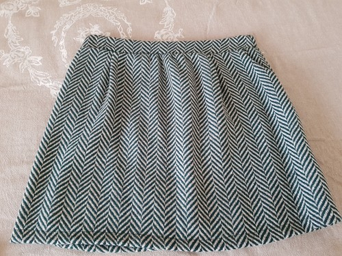 Jupe neuve 40 aux genoux. Tweed chevrons verte et beige. It hippie ...