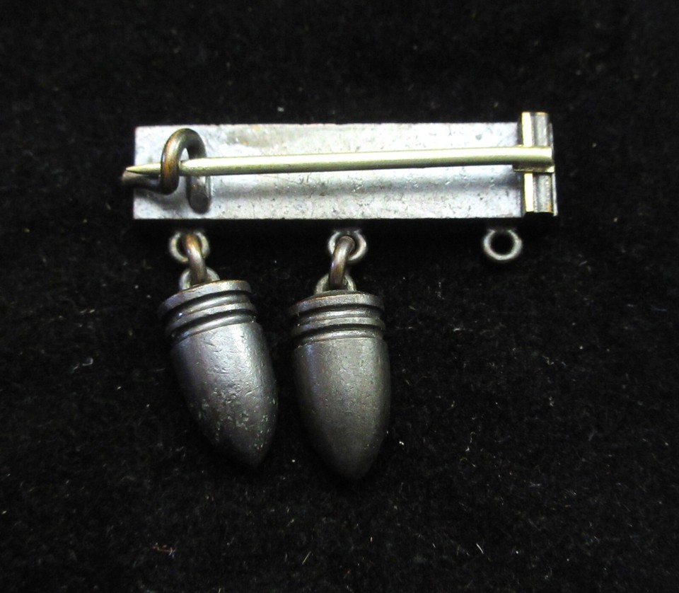 M.V.M. New Pattern 3rd Class Marksman Badge – Bullets Dated 1895 & 1896 ...