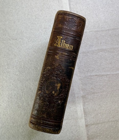 Antique Victorian CDV Album Embossed Leather Covers Clasp 27 Photos ...