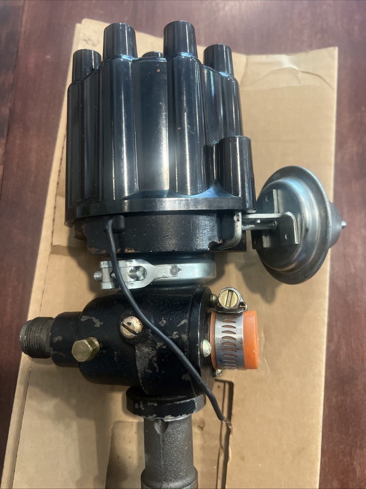 1964 65 CORVETTE FUEL INJECTION DISTRIBUTOR Delco Remy 1111070 ...