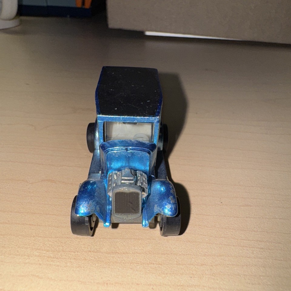 CLASSIC 31 FORD WOODY, Original Hotwheels Redline! HTF Blue, Tan Int ...