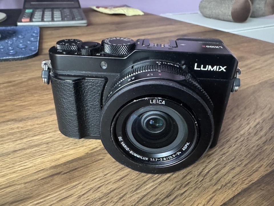 Panasonic LUMIX DMC-LX100 ii Camera. Needs Repair. See description ...
