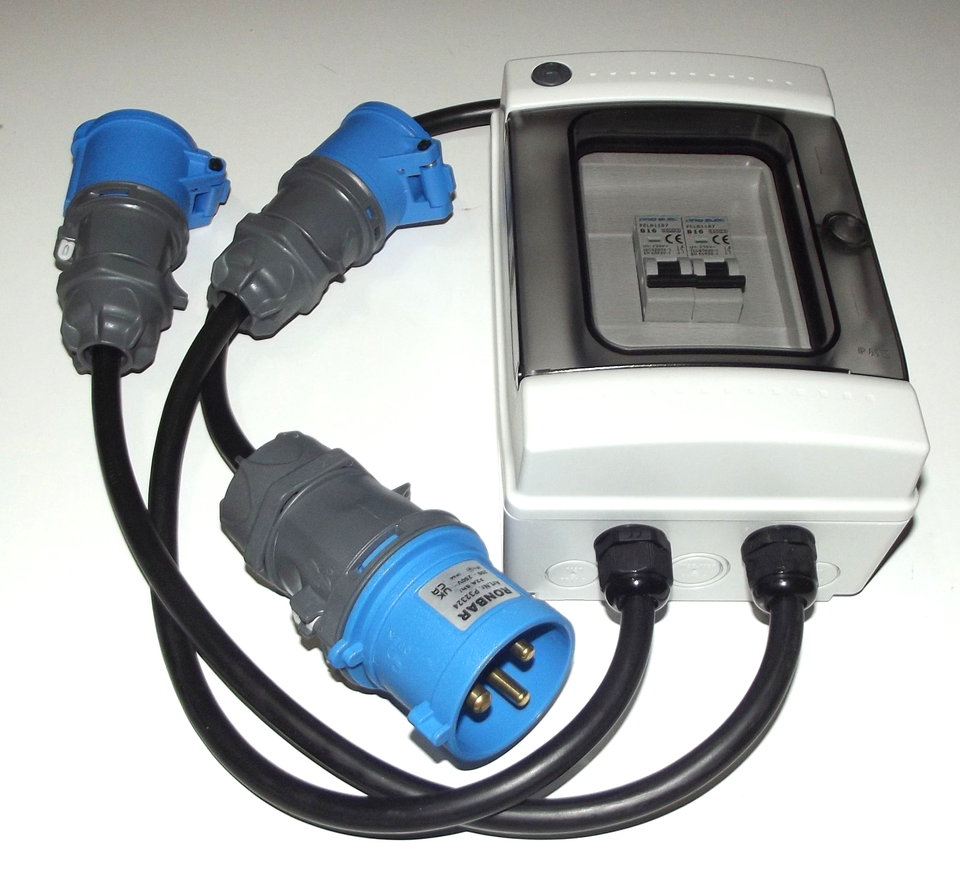 32 AMP / 2x 16 AMP DISTRIBUTION SPLITTER BOX With MCB Breaker 32A to 2x ...