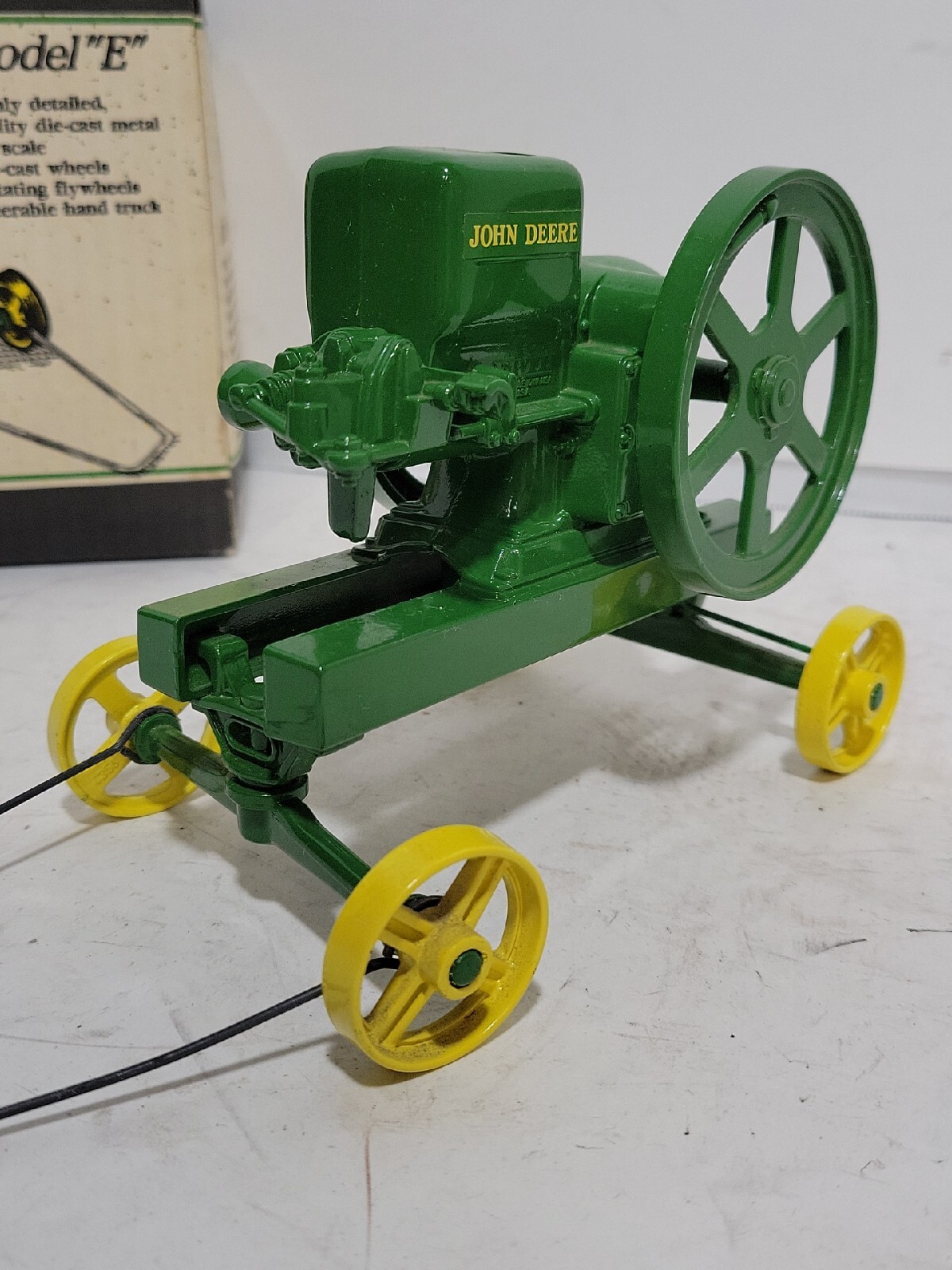 VTG ERTL 1/6 SCALE JOHN DEERE MODEL E ENGINE WITH BOX | eBay