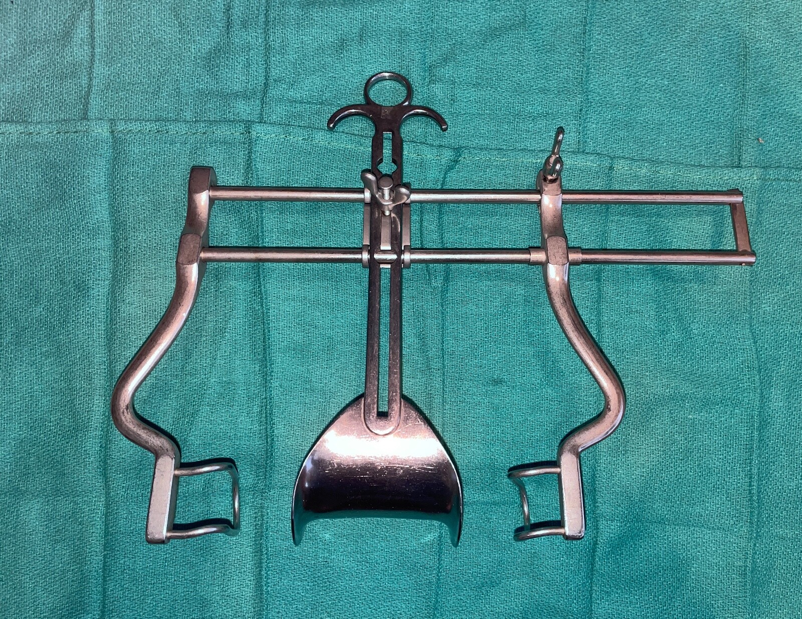 V. Mueller SU3005 Balfour Abdominal Retractor -4" Blades With Center ...