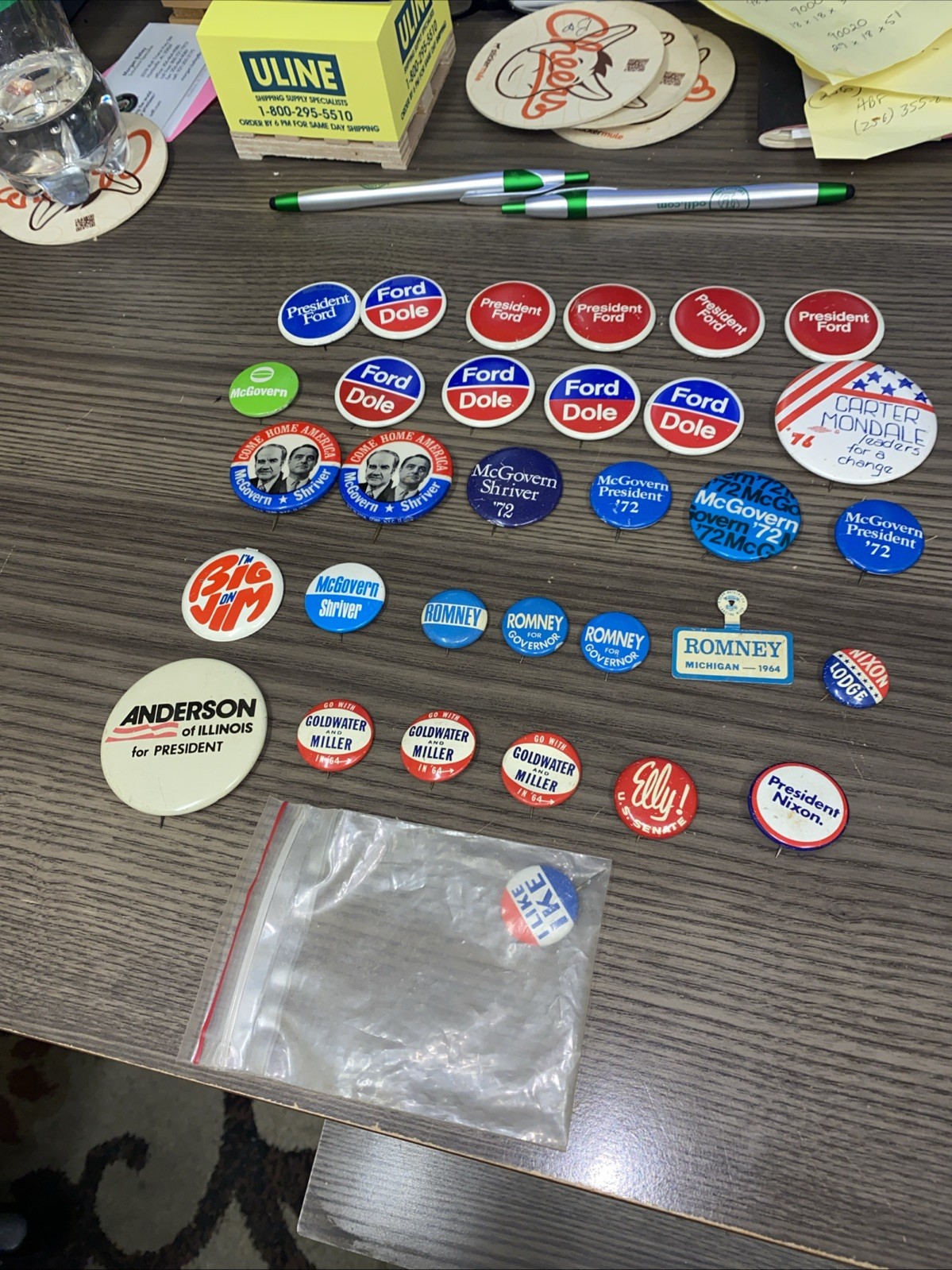 Lot Of 32 Vintage Political Buttons | eBay