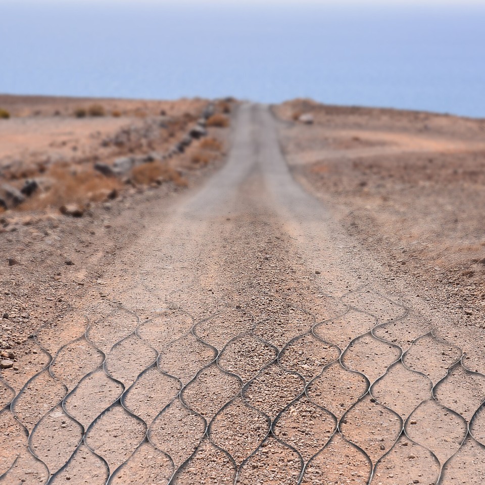 GEO GRID GROUND GRID, GEO CELL GRID 9x17FT, GRAVEL GEO GRID 4 INCH HIGH ...