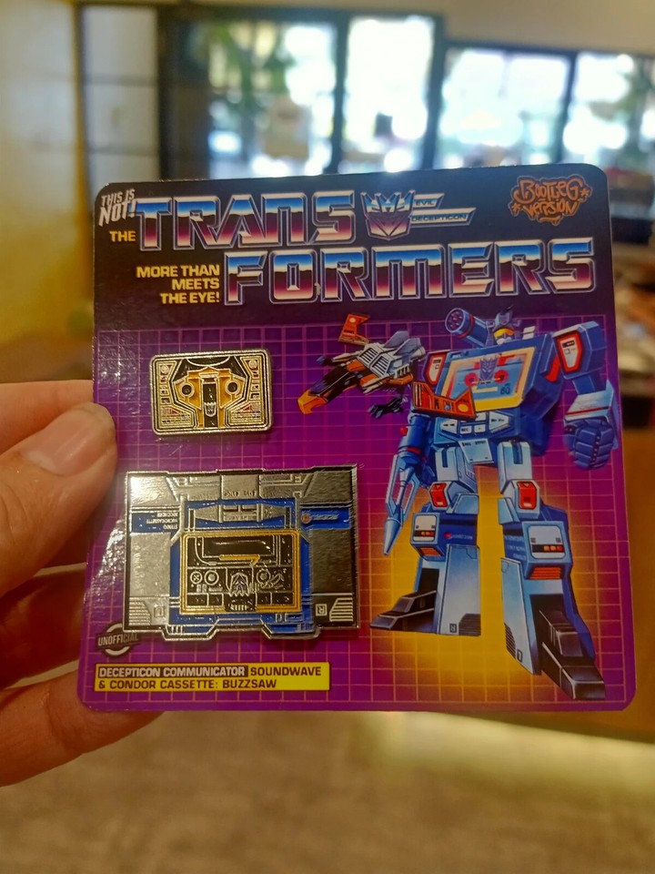 Diecast Pin G1 Soundwave +Buzzsaw Transformers Cassette Player Version ...