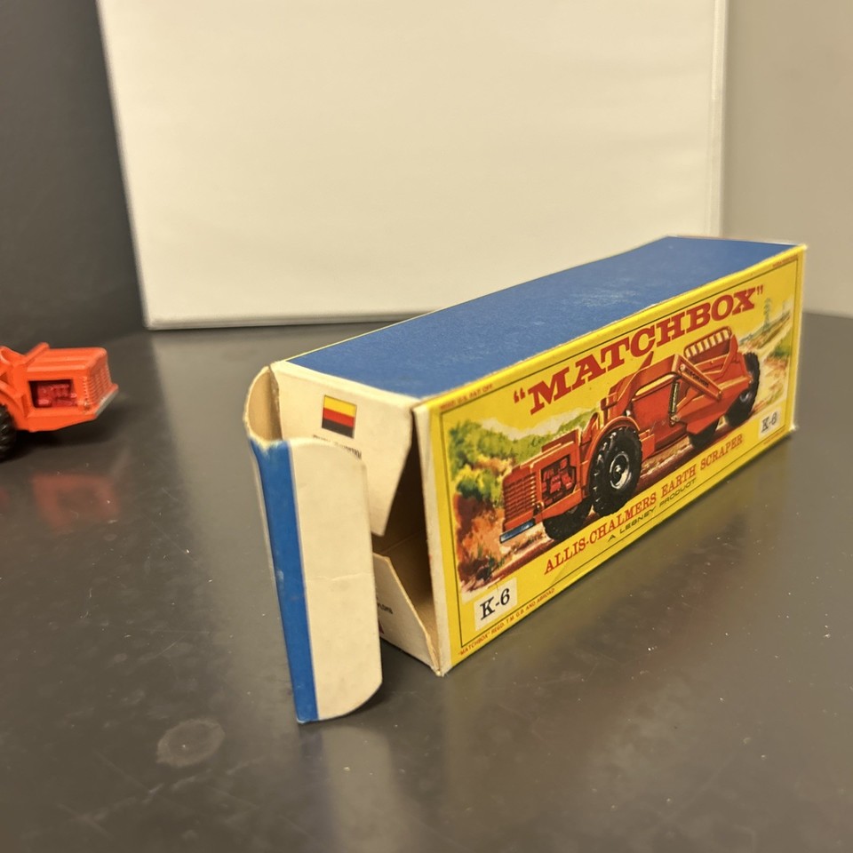 Matchbox K-6A Allis Chalmers Earth Scraper RED plastic wheels near mint ...