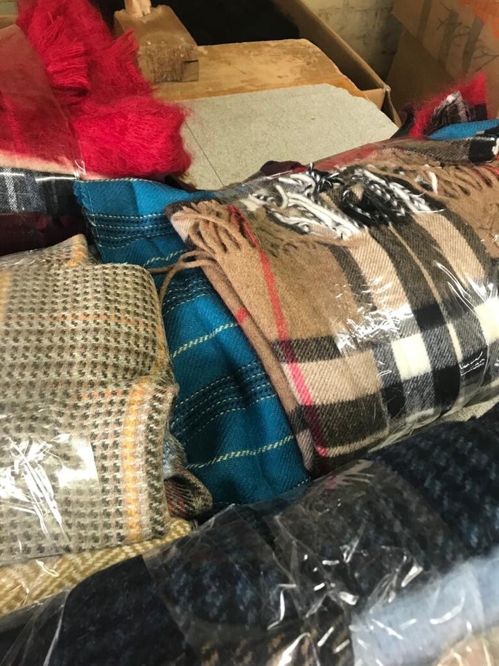 100% Wool Tweed Fabric Bundle. 1.8 kilos. Cushions, Crafts Etc. Woven ...
