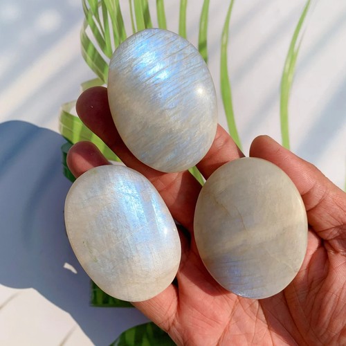 1pcs Moonstone Palm Stone Polished Calming Healing Crystal Meditation ...
