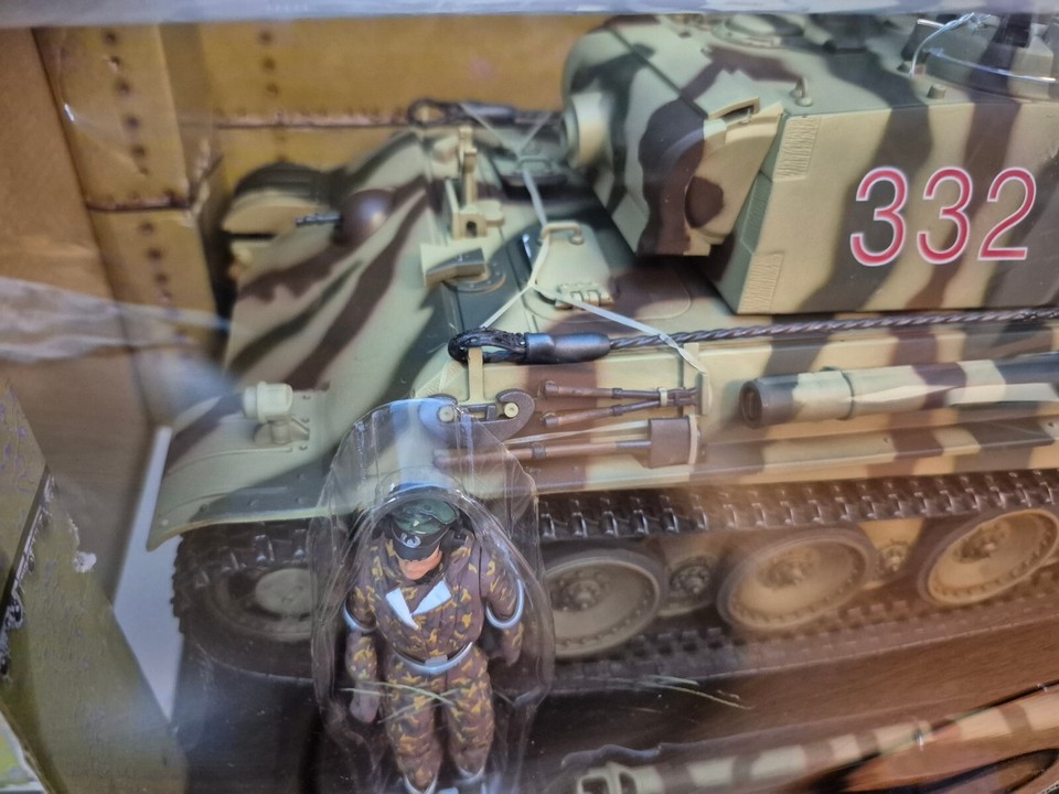 1:18 21ST CENTURY TOYS PANTHER ASUF.G TAN W/STRIPE CAMOUFLAGE #332 ...