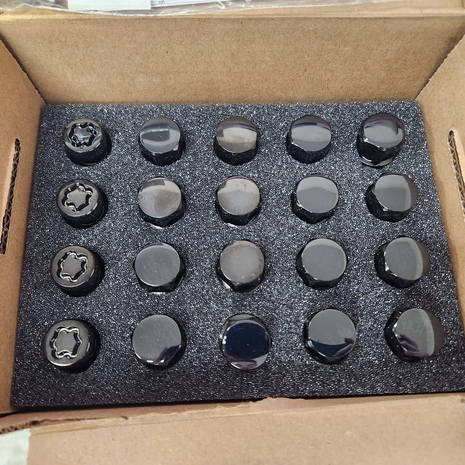 Mazda C9S3V9790 Lug Nut Wheel Lock Set Black NIB 16 Lugs + 4 Locks 21mm ...