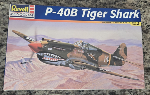MONOGRAM P-40B TIGER SHARK PLANE MODELING KIT #5209 | eBay