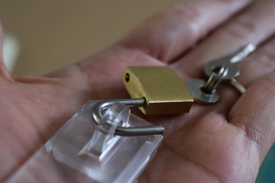 Acrylic Display Case Locking Kit Hardware with Mini Keys DIY Craft ...