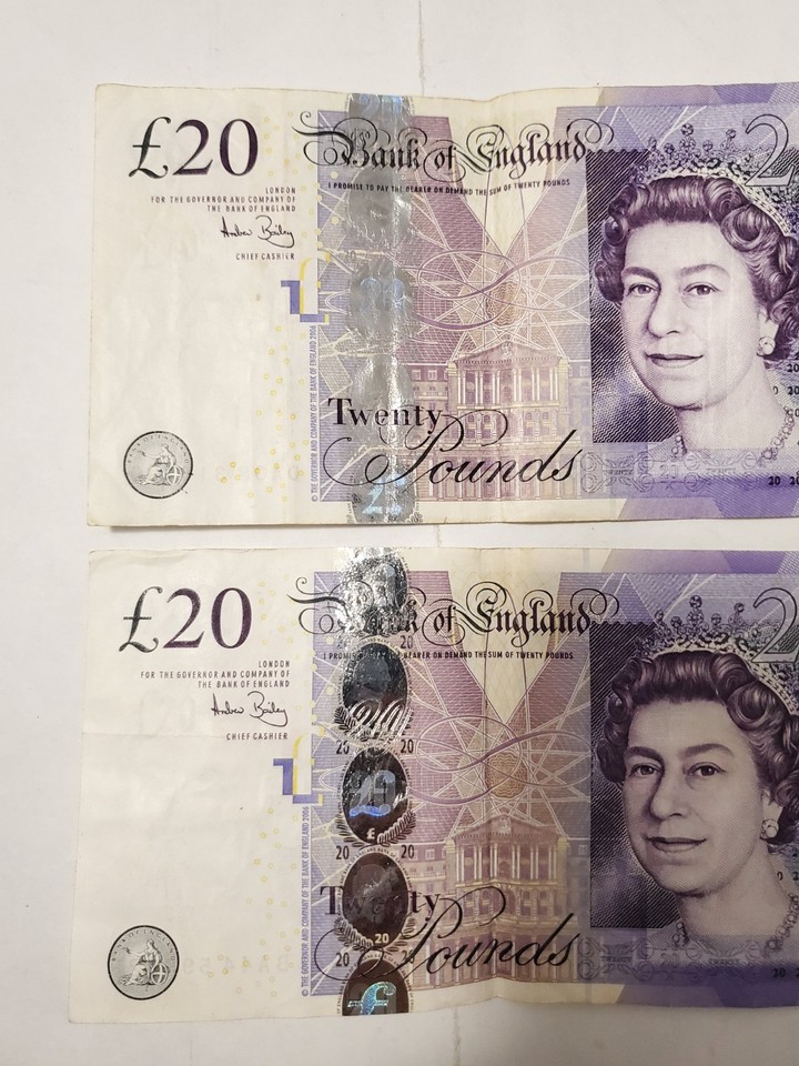 Lot of 2 OLD BRITISH 20 POUND UK BANKNOTE QUEEN ELIZABETH BANK OF ...