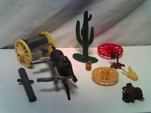 Marx Toys Various Plastic and Metal Wagon Parts Horse and other items ...