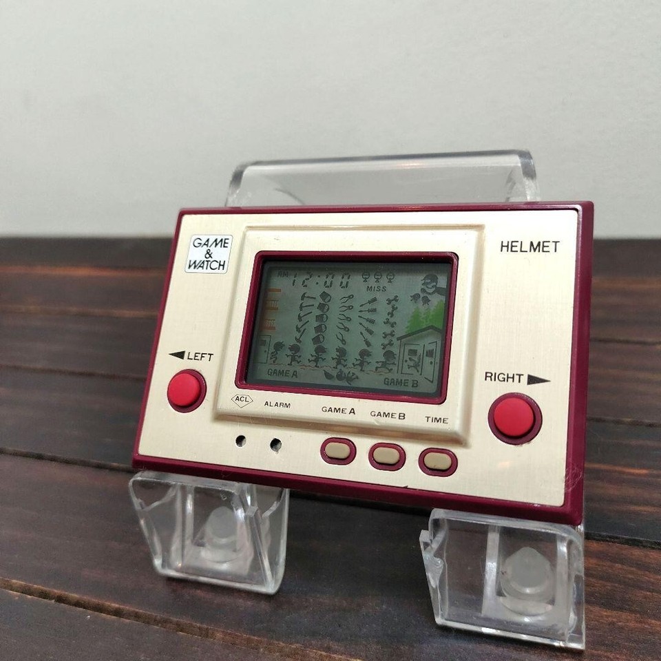 Nintendo Game & Watch Gold Helmet CN-07 1981 Good Condition Used Tested ...