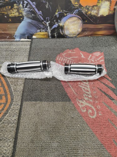 Demon Cycle Handlebar Hand Grips For Harley Davidson | eBay