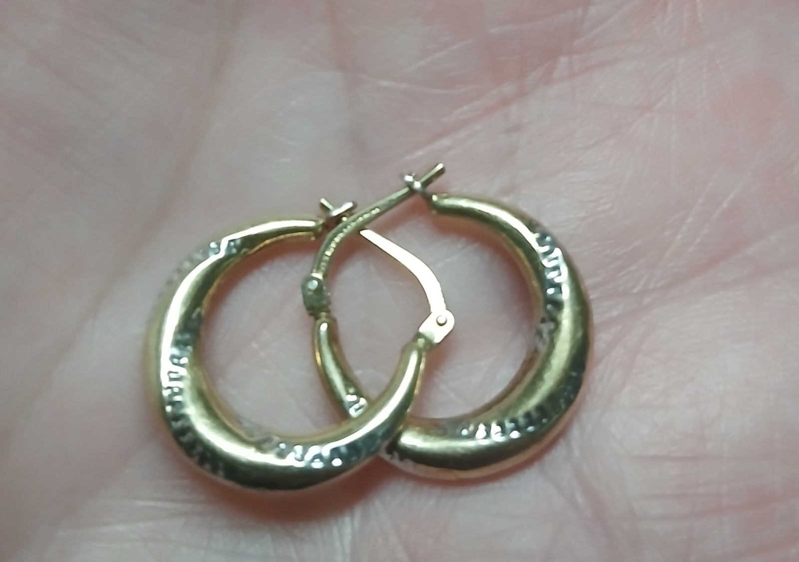 Vintage 1/20 10k "MomJordan " 17.27mm Hoop Classic Lightweight Earrings ...