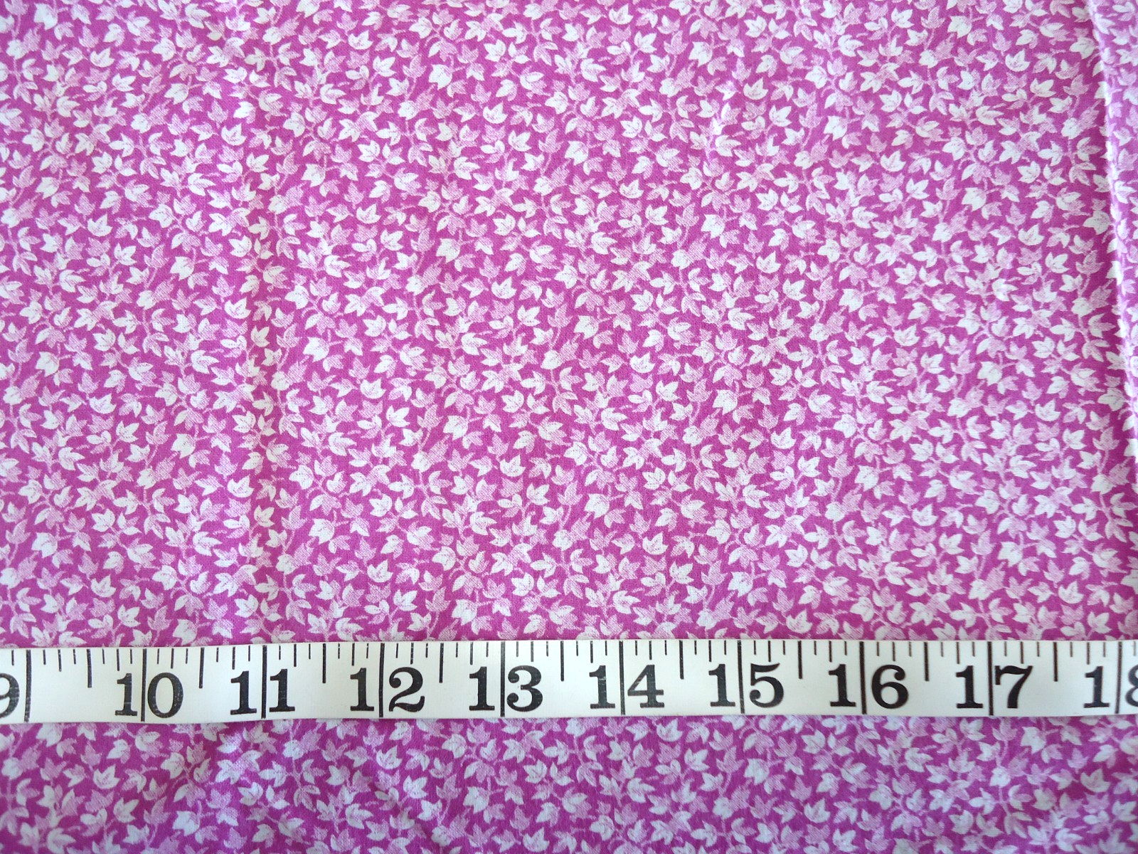 Cotton Quilt Fabric Magenta Pink Leaf Pattern 43"W x 2 3/4 Yards | eBay