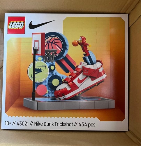 LEGO 43021 Nike DUNK Trickshot Basketball Shoes Shield - Fast delivery ...