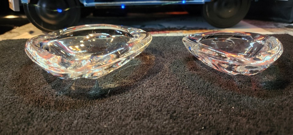 Vintage Ramada Inn Triangle Shaped Clear Glass Ashtrays- Set Of 2 | eBay