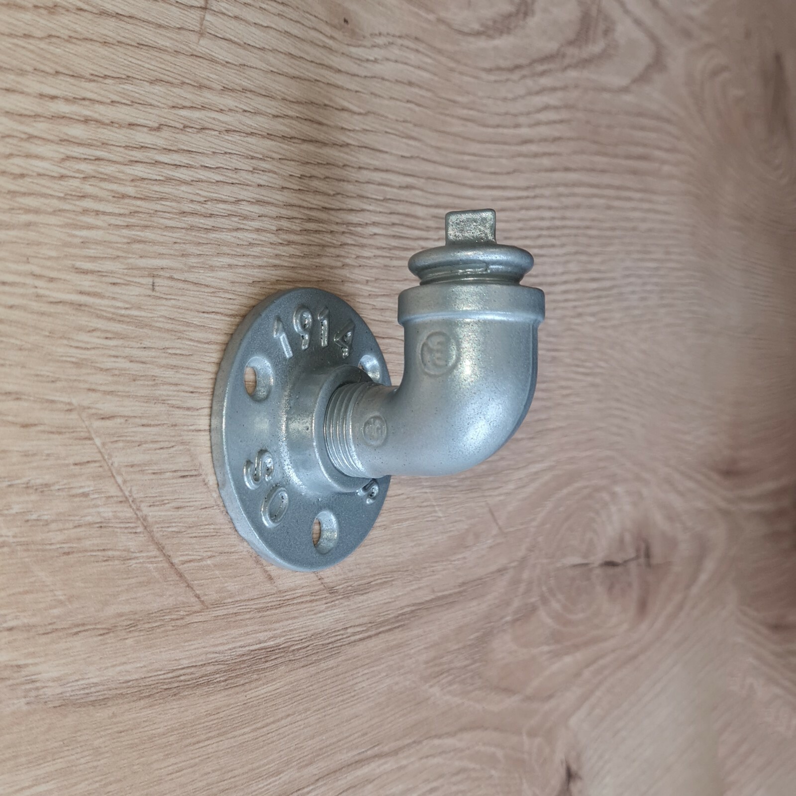 Heavy duty Metal Elbow Hook Industrial Pipe Coat Hanger Wall Hooks ...