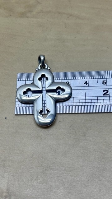 RETIRED & RARE JAMES AVERY STERLING SILVER BUDDED CROSS CUT OUT PENDANT ...