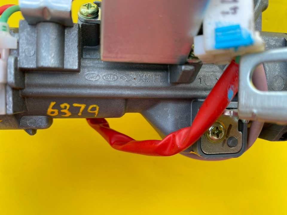 2014-2015 KIA SORENTO IGNITION SWITCH LOCK CYLINDER W/O KEY OEM 93110 ...