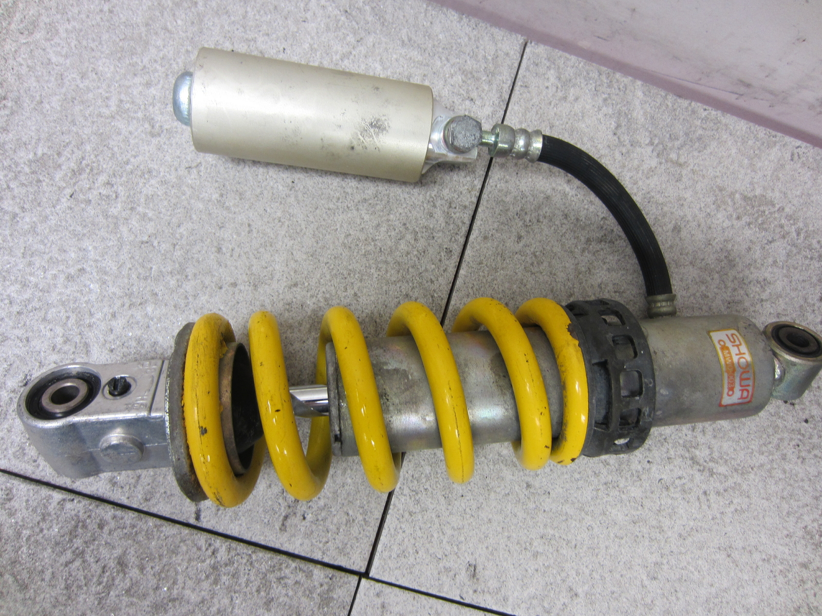 93-95 HONDA CBR900RR cbr900 OEM REAR BACK SHOCK ABSORBER SUSPENSION | eBay